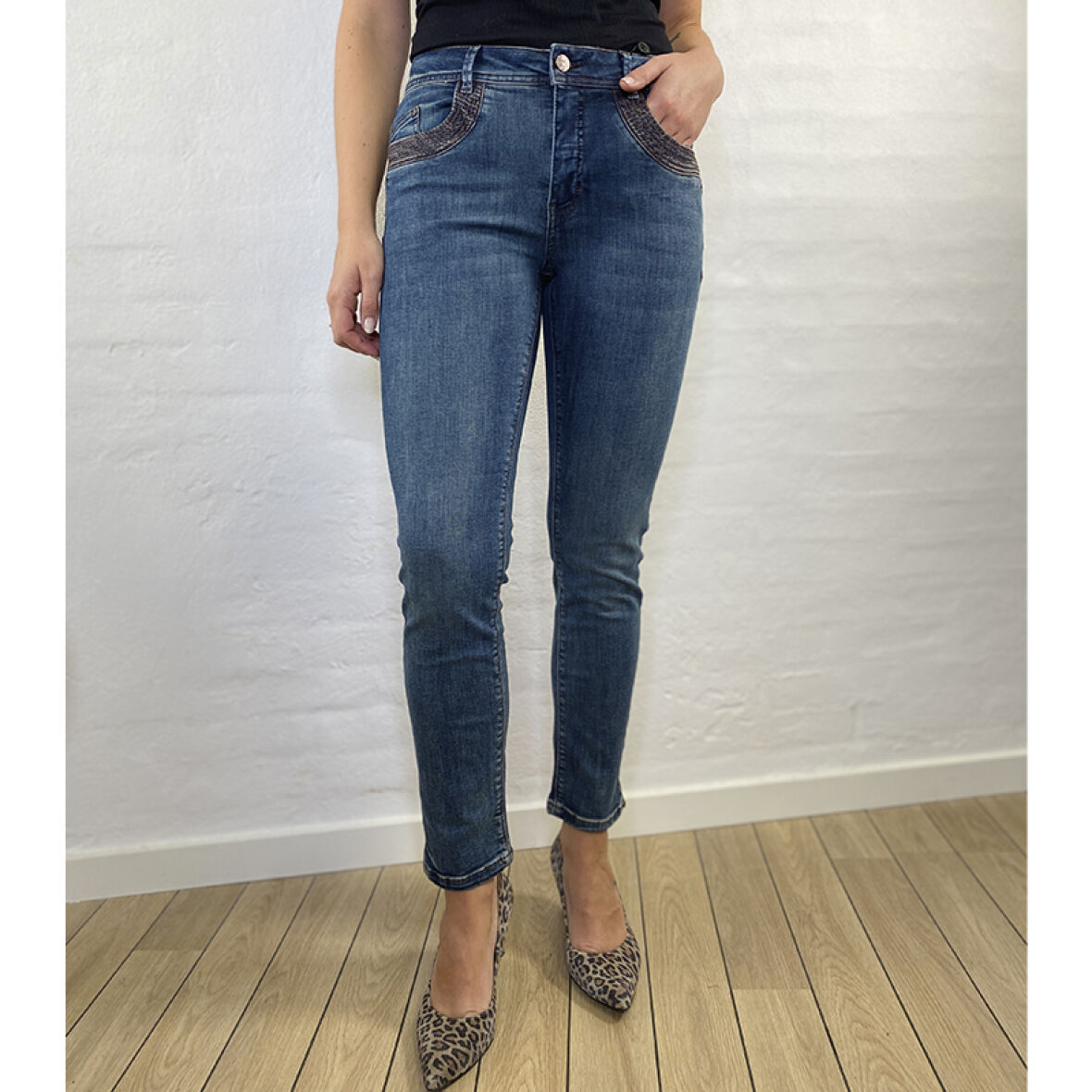 CERO - Slim Bottom Up Jeans 6738-436 Denim - Jydepotten.dk