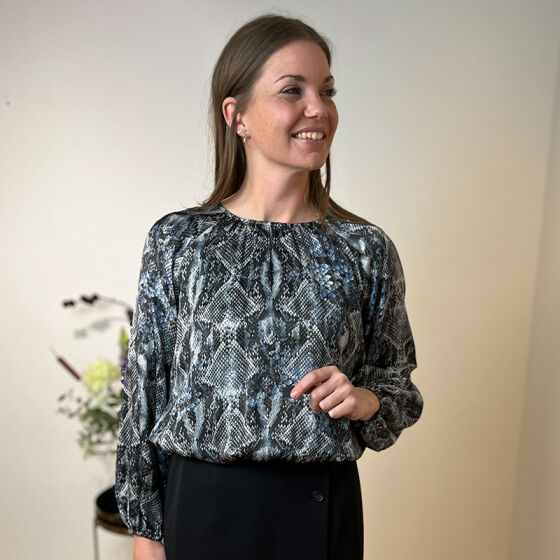 PBO Tøj | Bluser, Skjorter, Kjoler mm. → Spar op til 70%