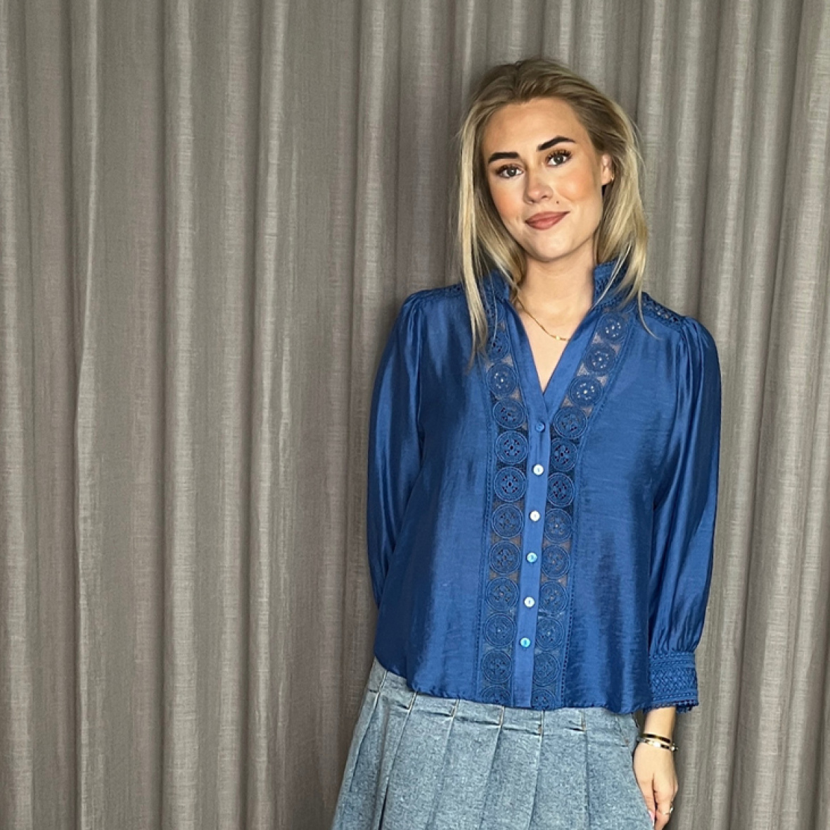 GOSSIA - Soffy bluse 52357 ocean blue - Jydepotten.dk