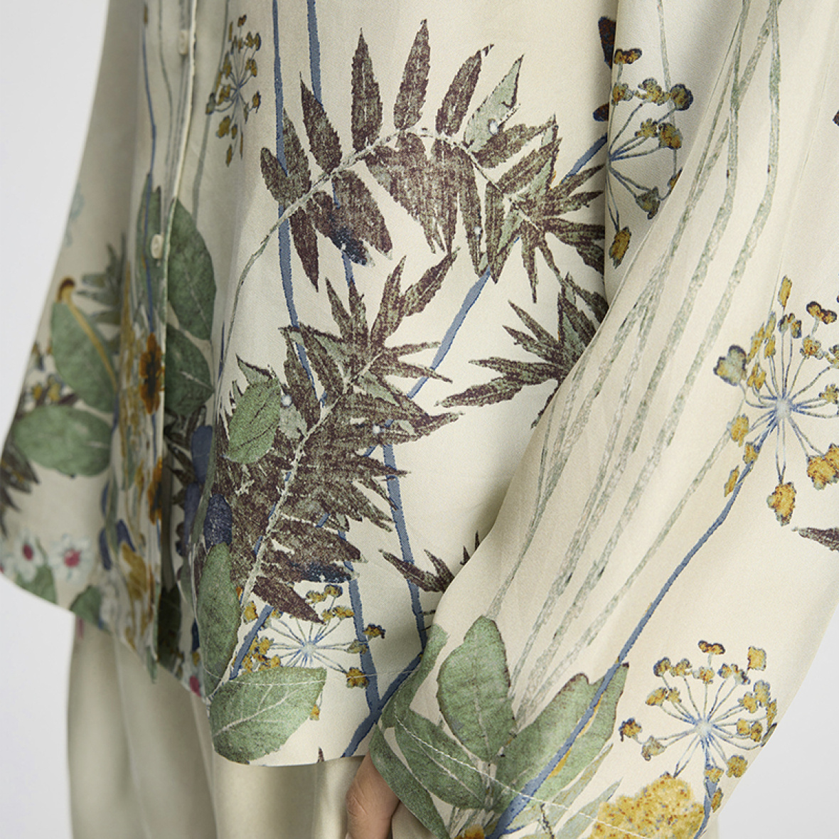 MUNTHE - Faiza bluse 154 printcreme - Jydepotten.dk