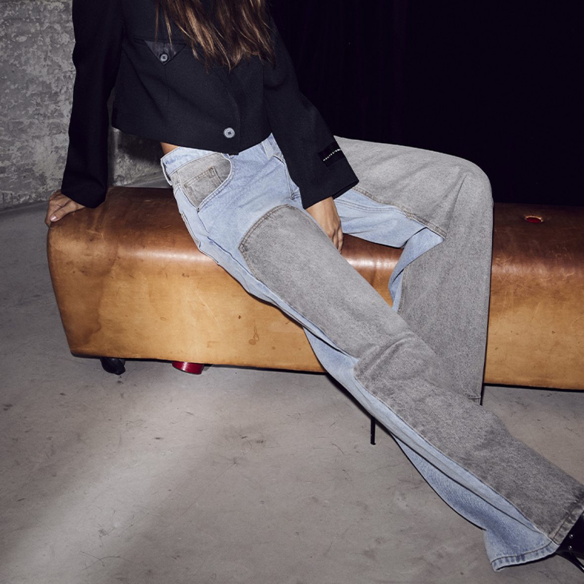 HAUTE L'AMITIÉ - Two-tone patch jeans hl10377 blue/grey mix - Jydepotten.dk